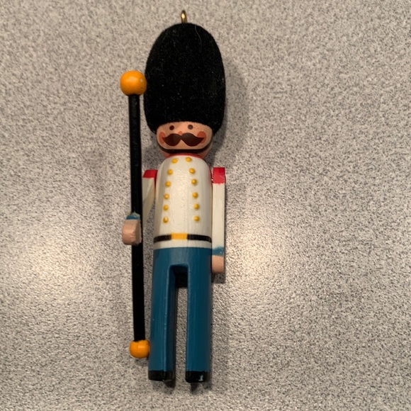 Hallmark | Holiday | Hallmark 992 1st In Series Clothespin Soldier ...